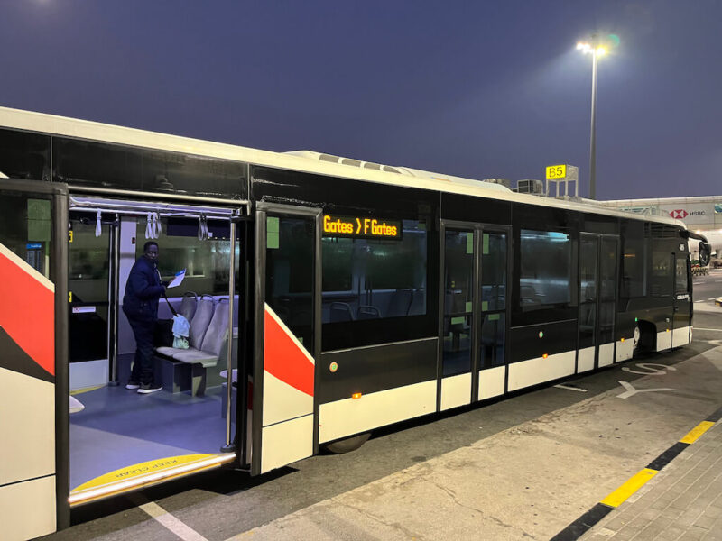 【ドバイ空港】ターミナル3から2（Gate F）への乗り継ぎ方法と注意点 | ktymの国境越え