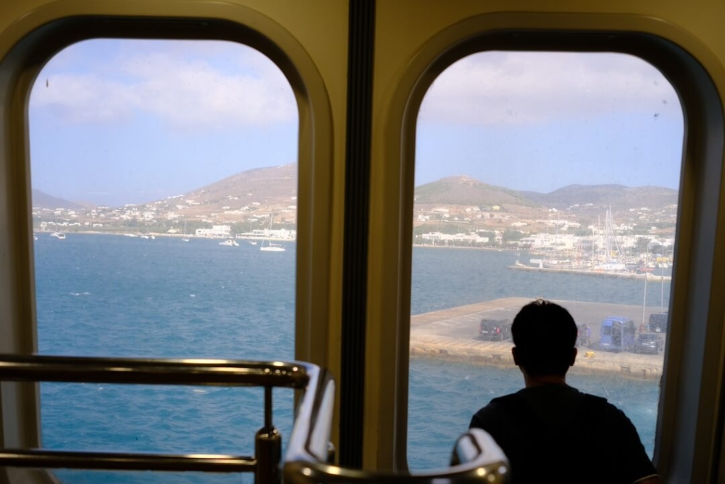 ミコノス島からサントリーニ島への移動手段と費用 – フェリー利用で1人9,000円ほどでした | ktymの国境越え
