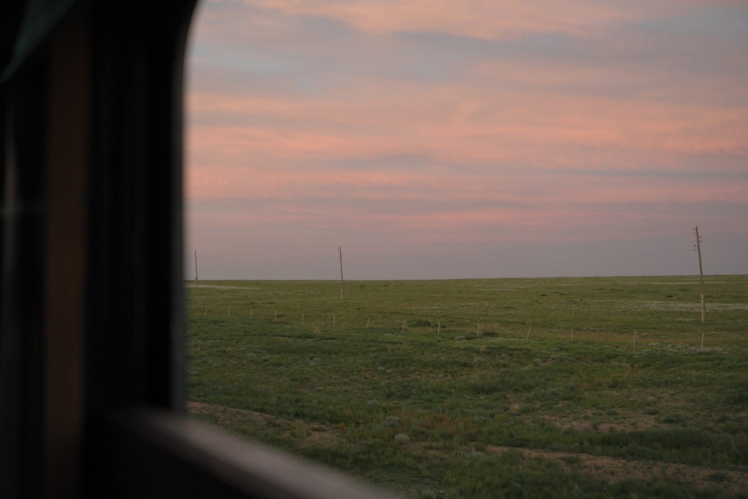 モンゴル縦貫鉄道に乗る！ウランバートルからサインシャンドまで9時間の旅を解説！ | ktymの国境越え