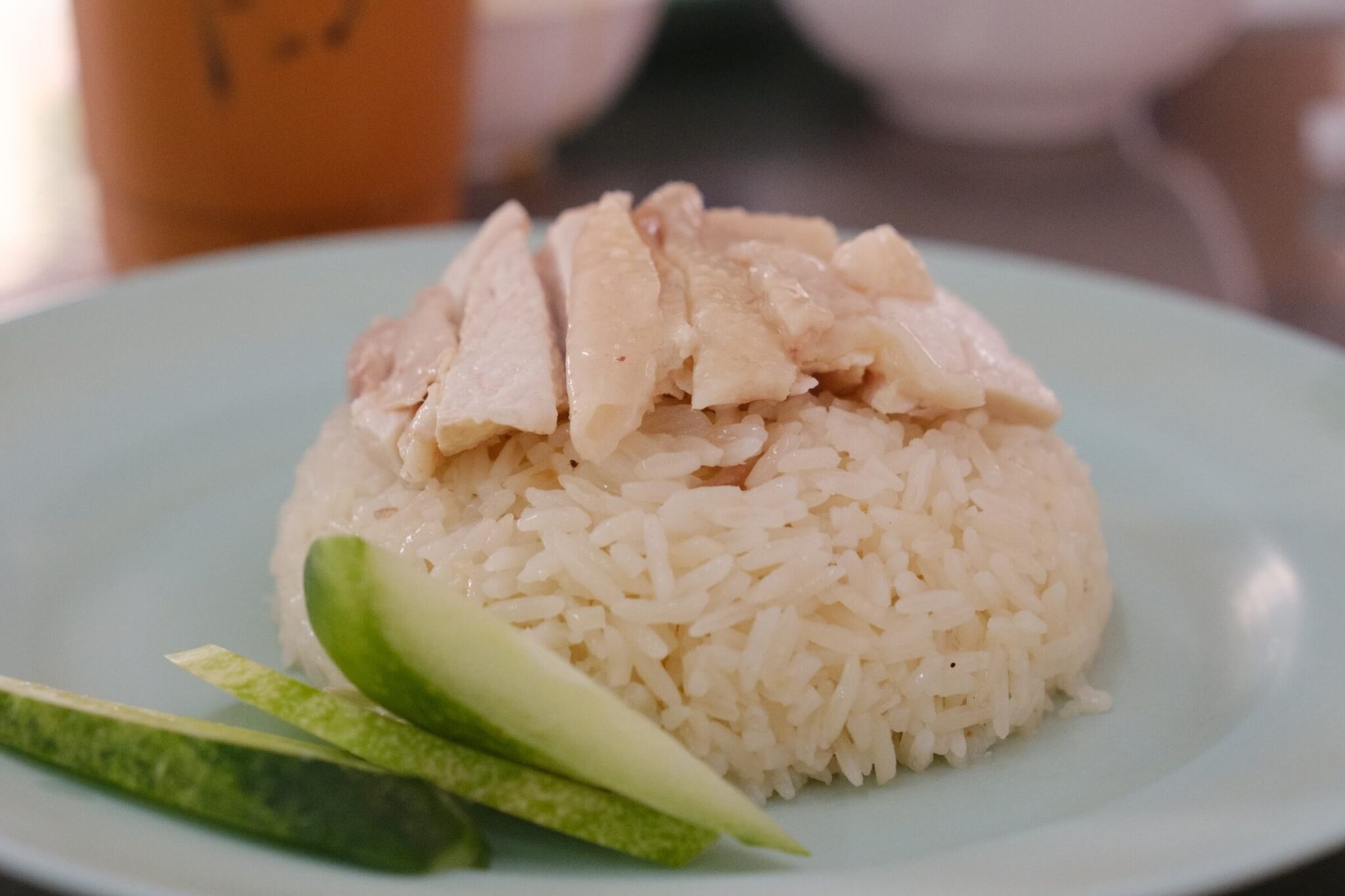 朝イチがオススメ！ピンクのカオマンガイ、10回食べても尽きない魅力【バンコク旅行】 | ktymの国境越え